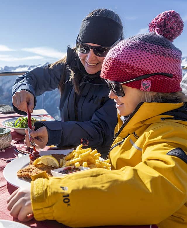 The world's longest floodlit toboggan run | 14 km | Austria